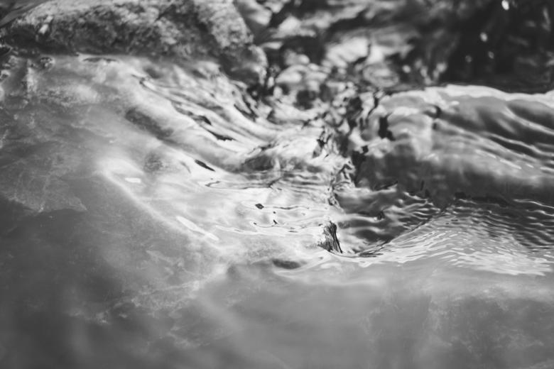 Black water - Free Stock Photo by StockSnap on Stockvault.net